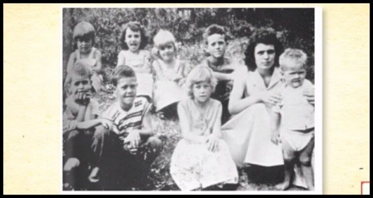 Dolly Parton Gives Americans A Wake-Up Call: ‘Satan Is Real’